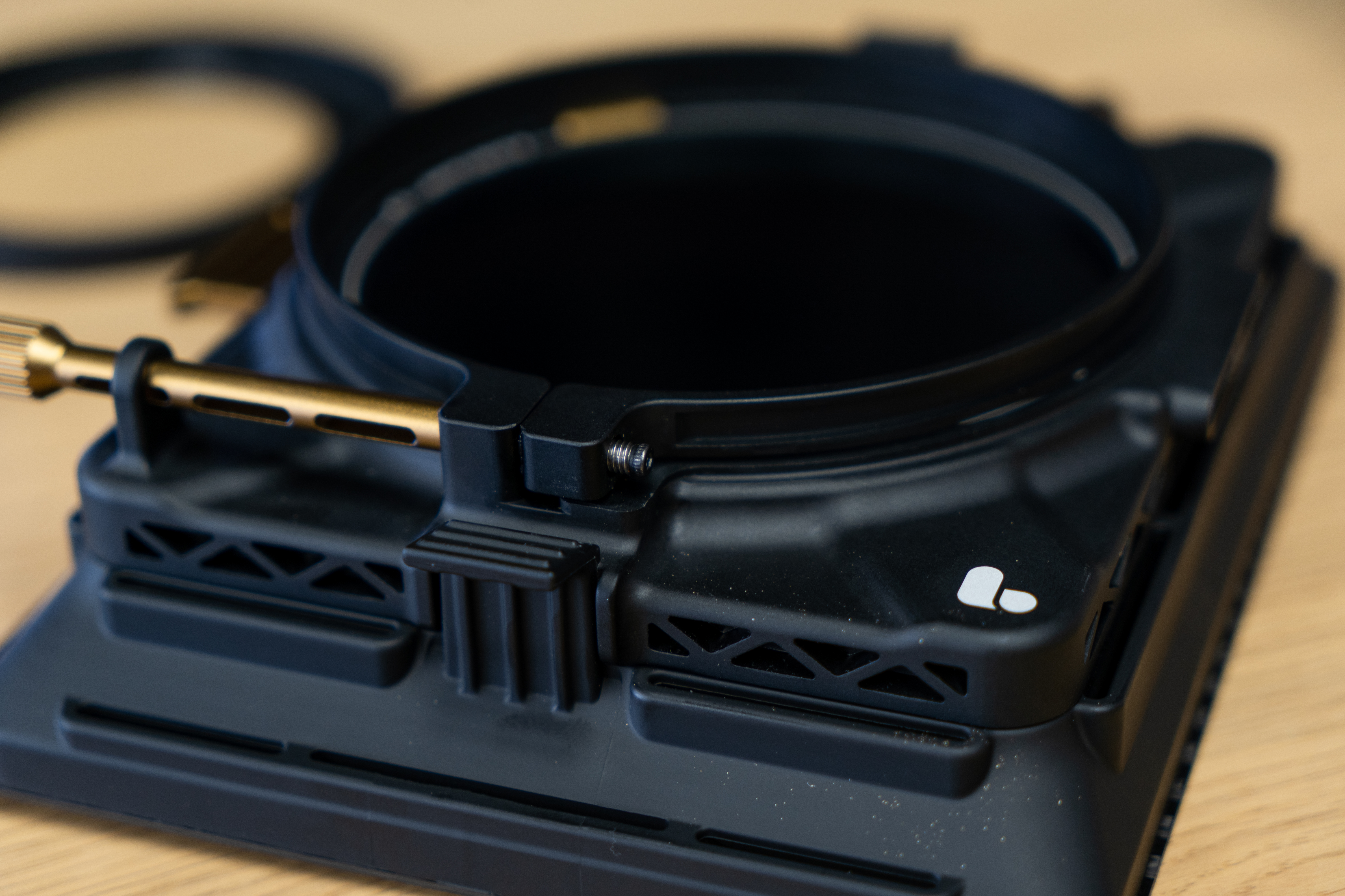 Replacing the BaseCamp Core Clamp Screw – PolarPro